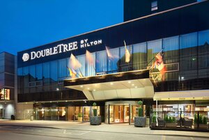 Double Tree by Hilton Hotel Kosice (Košický kraj, Košice, Hlavná 1), otel  Kosice'den