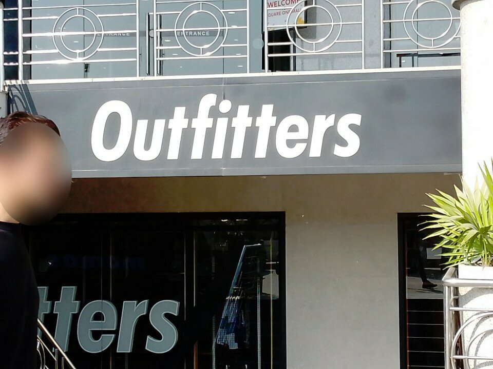 Giyim mağazası Outfitters Square One Mall, Karaçi, foto