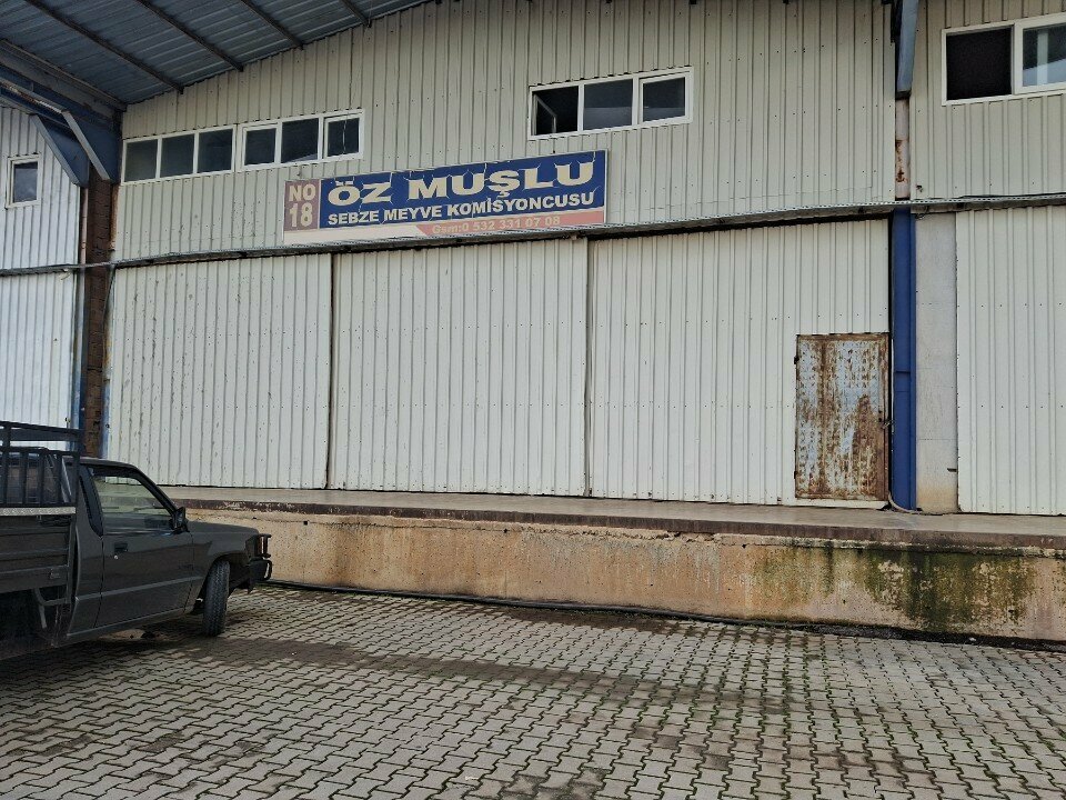 Toptan sebze ve meyve satışı Öz Muşlu Sebze Meyve Komisyoncusu, Fethiye, foto