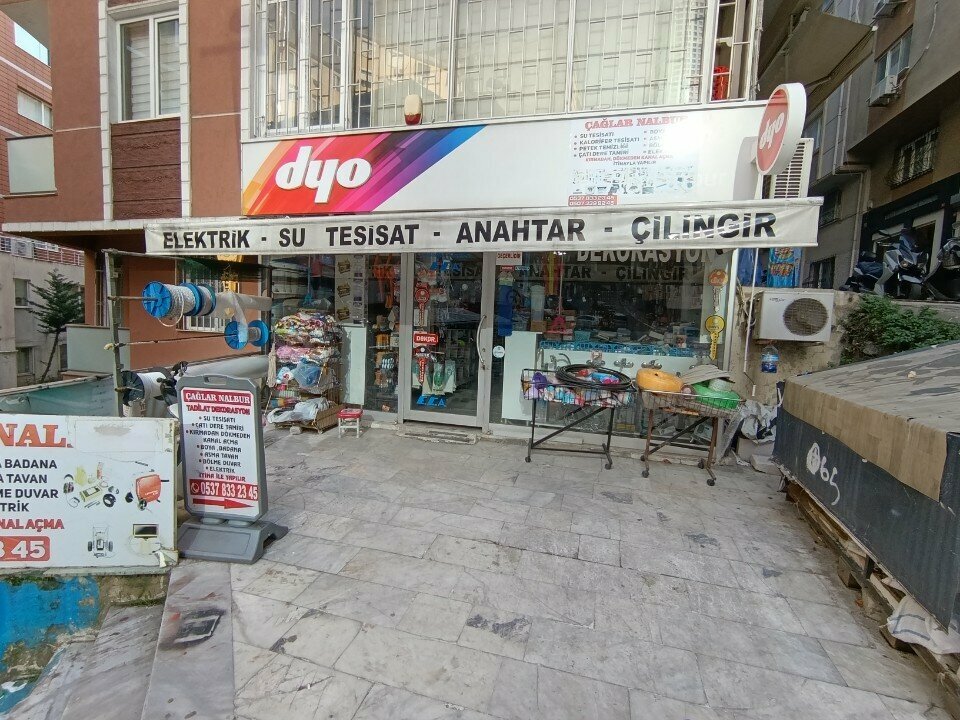 Conta ve keçe takma aletleri Çağlar Nalbur, İstanbul, foto