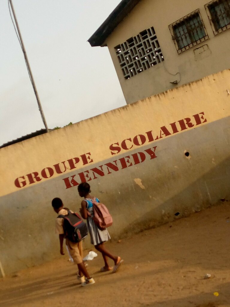 i̇lkokul Groupe Scolaire Kennedy, Abican, foto