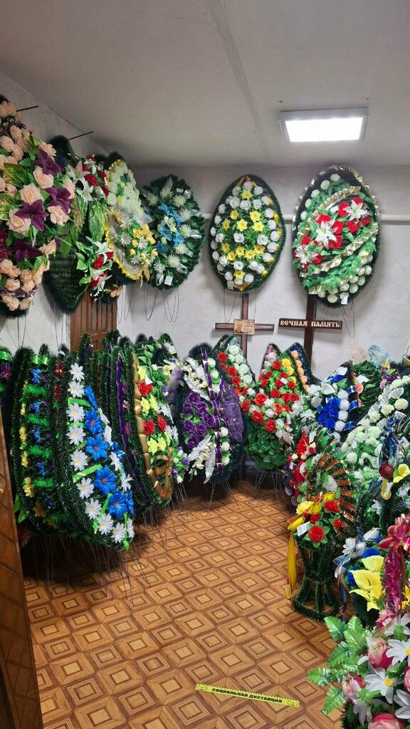 Heykel ve mezarlık taşı üreticileri Небеса, Zhytkavichy, foto