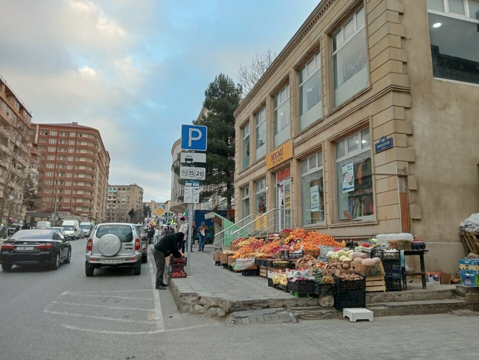 Giyim mağazası Memi Avropadan Paltarlar, Bakü, foto