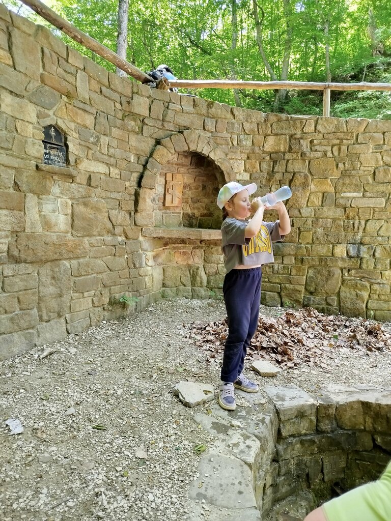 Pınar, çay Spring, stream, Krasnodarski krayı, foto