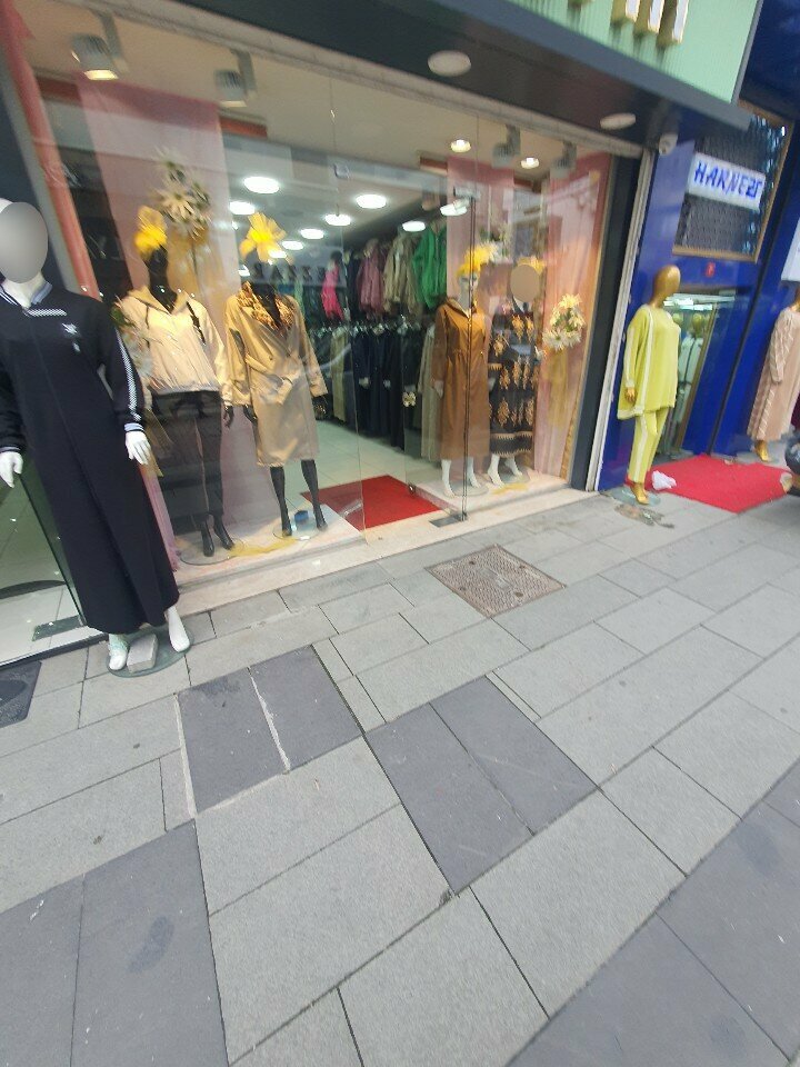 Giyim mağazası Teberik, İstanbul, foto