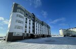 По ул. Тундровая (Yamalo-Nenets Autonomous Area, Noviy Urengoy, Tundrovaya ulitsa), konut blokları  Novy Urengoy'dan