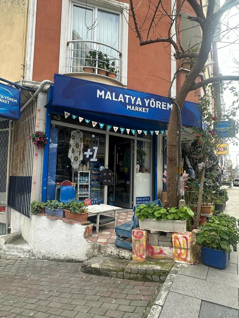 Alkollü içecekler Malatya Yörem Market, İstanbul, foto