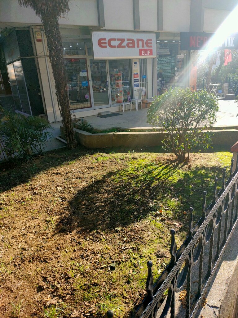 Eczaneler Elif, İstanbul, foto