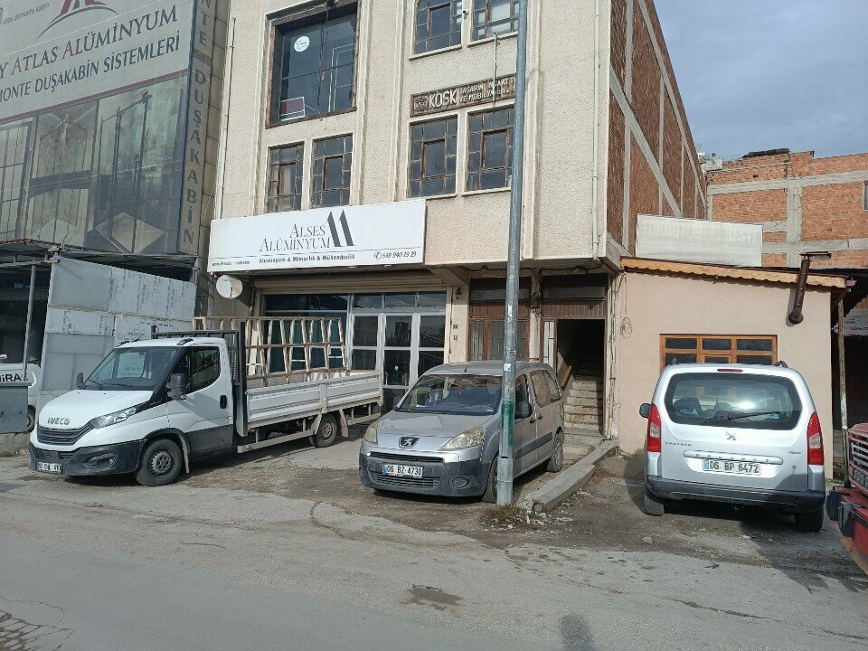 Mobilya aksesuar ve parçaları Köşk Tasarım İnş Mobilya, Ankara, foto