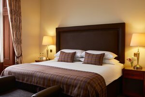 Grange Manor (Scotland, Falkirk, Glensburgh Road), otel  Falkirk Konsey Alanı'ndan