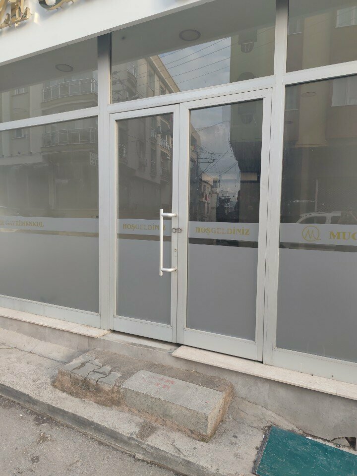 Emlak ofisi Mucize Gayrimenkul, İzmir, foto