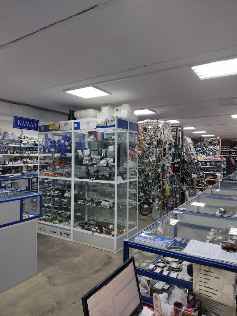 Otomobil yedek parçaları Чакра, Riazan, foto