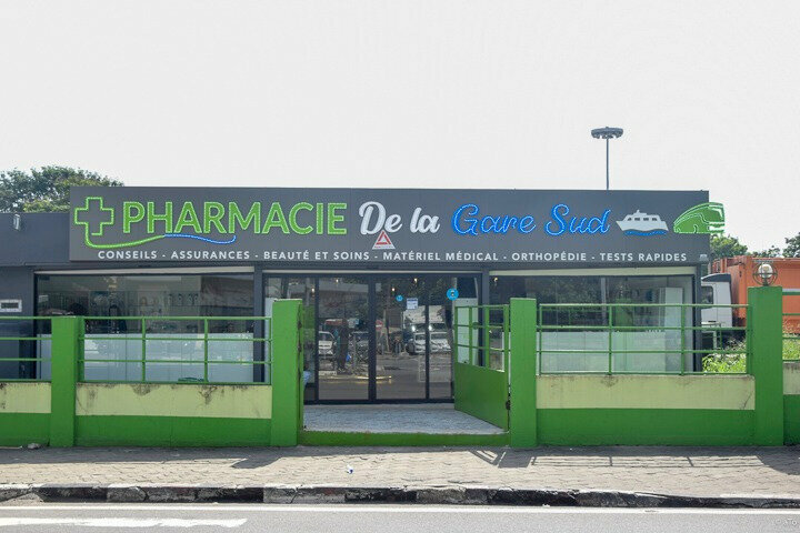 Eczaneler Pharmacie De La Gare Sud, Abican, foto