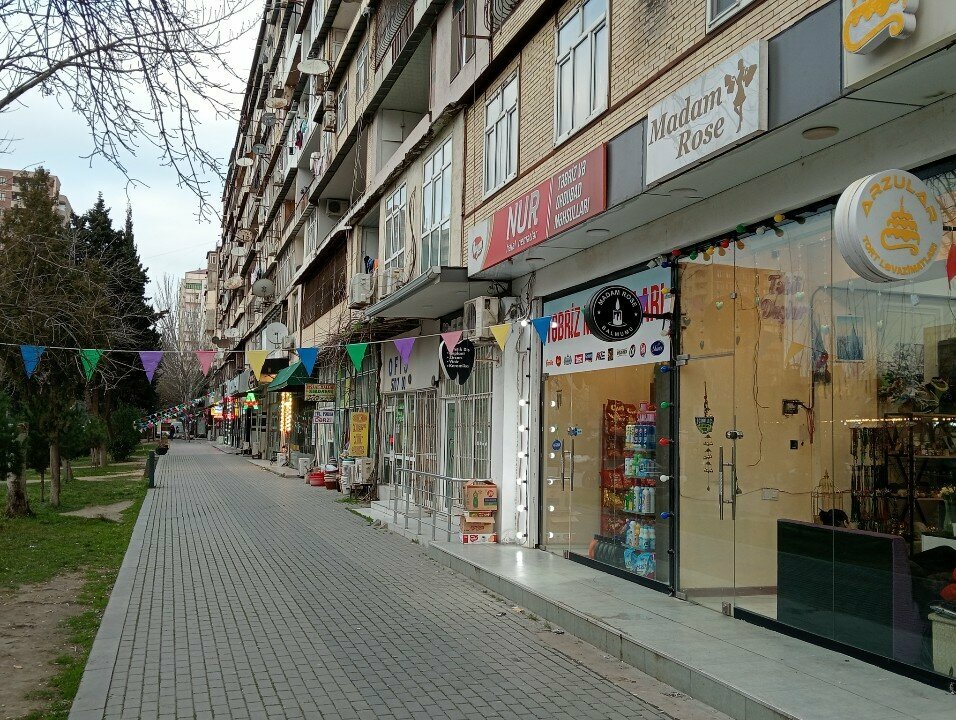 Mini-market Nur, Bakü, foto