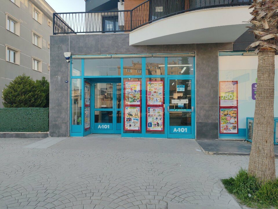 Süpermarket A101, İzmir, foto