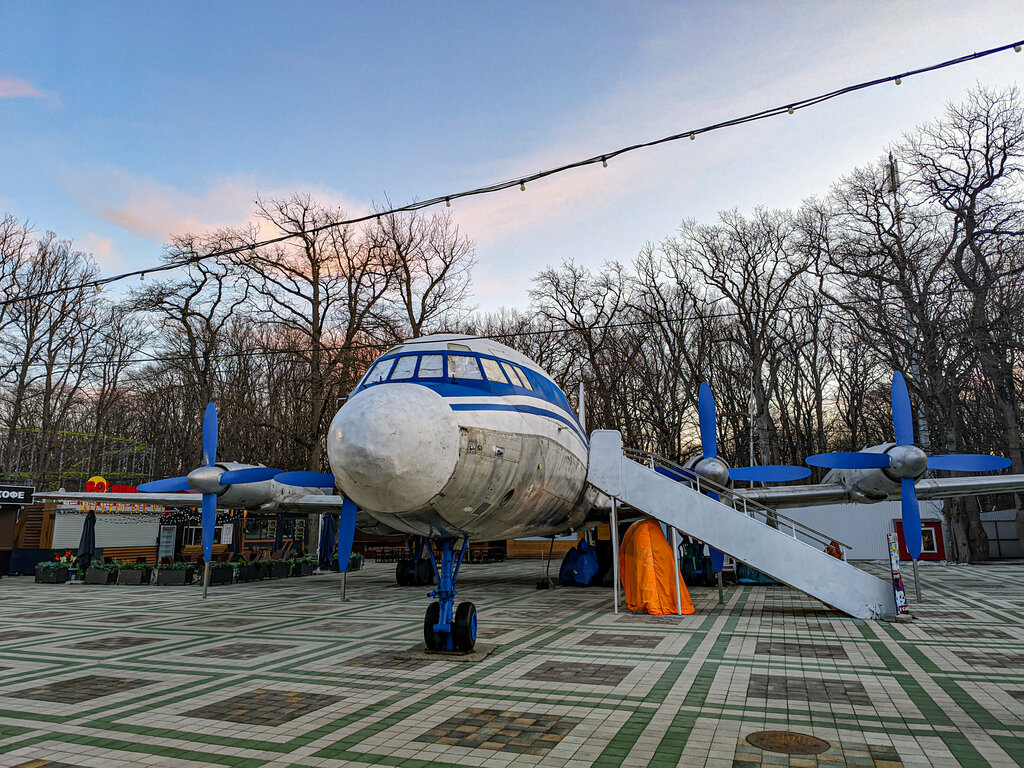 Teknoloji anıtı Самолëт Ил-18, Stavropol, foto