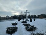 Поклонный крест на месте разрушенного Успенского храма (Oryol, Sovetskiy rayon), şapel, haç anıtı  Orel'den