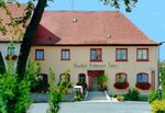 Schwarzer Adler Weingut (Bavaria, Neustadt an der Aisch-Bad Windsheim, Marktplatz, 7), otel  Bavyera'dan