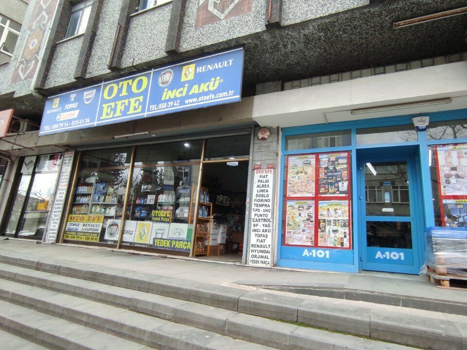 Otomobil yedek parçaları Oto Efe, İstanbul, foto
