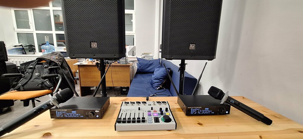 Ses ve ışıklandırma ekipmanları firmaları SoundSqwot, Moskova, foto