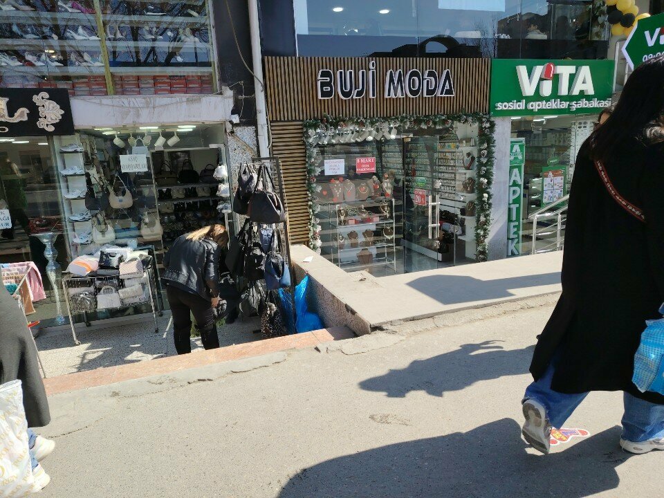 Bijuteriler Biju moda, Bakü, foto