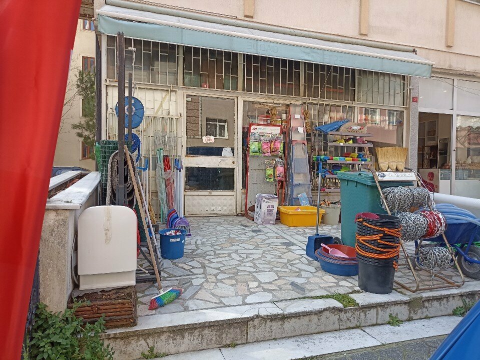 Yapı mağazası Özge Hırdavat Yapı Malzemeleri, İstanbul, foto