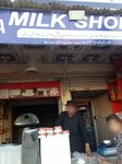 Malik milk shop (Abul Hasan Isfahani Road No:B231, Gulzar E Hijri Scheme 33), süt ürünleri satış mağazaları  Karaçi'den