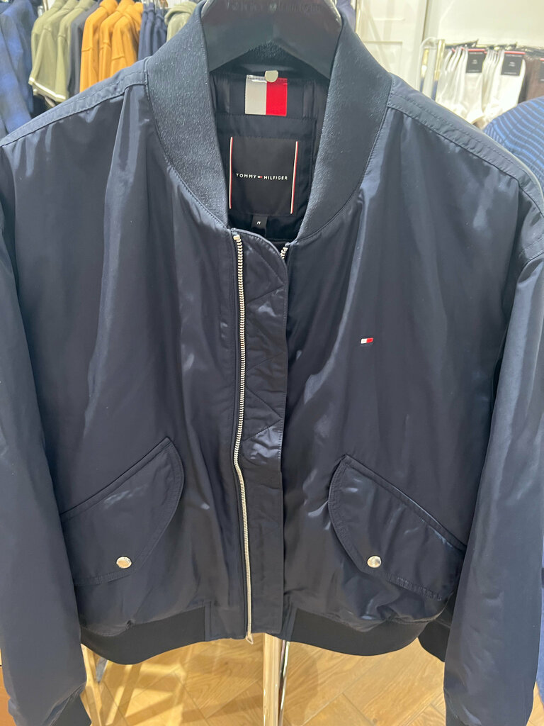 Giyim mağazası Tommy Hilfiger, Dubai, foto