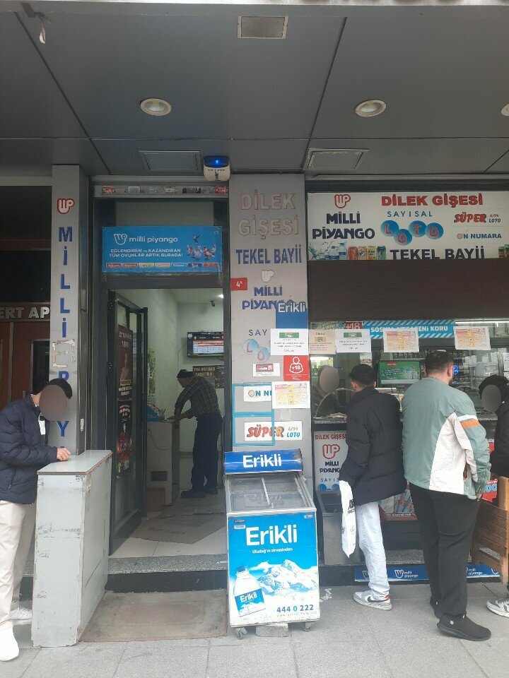 Şans oyunları Dilek Gişesi, İstanbul, foto