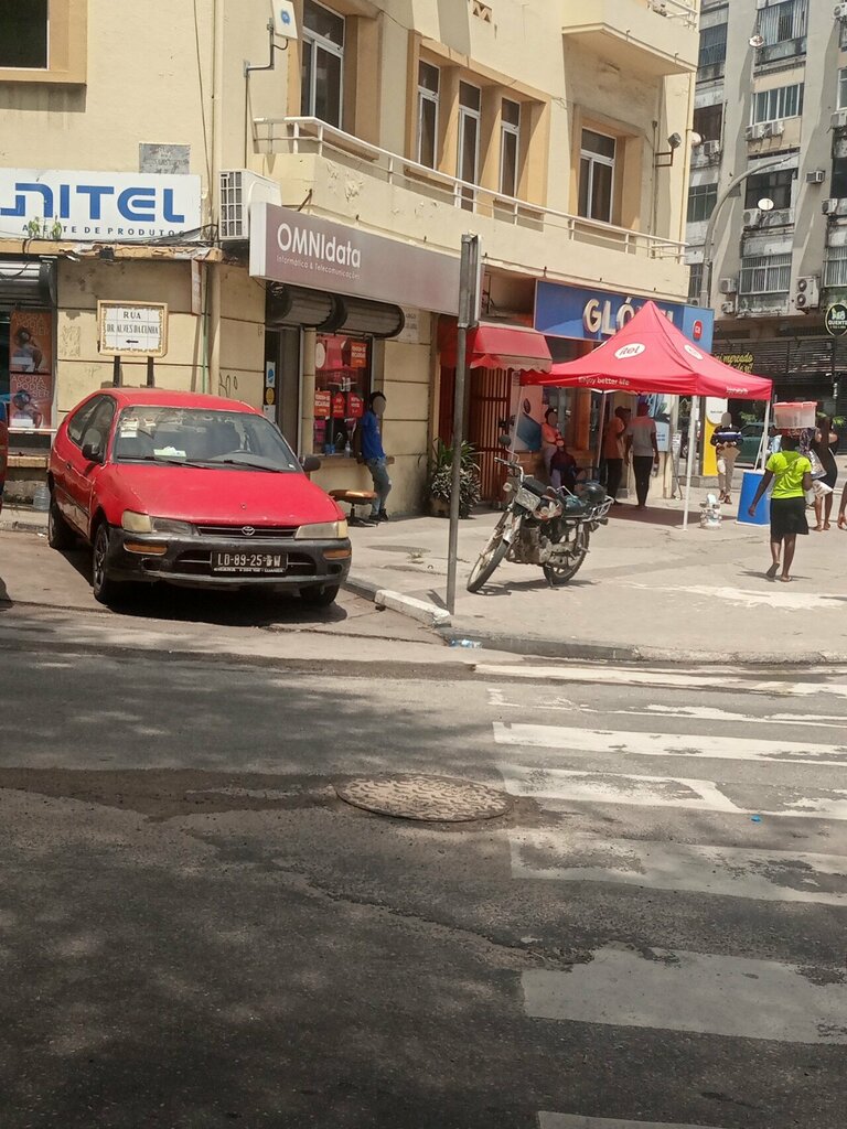 Giyim mağazası Omnidata Serpa Pinto, Loanda, foto
