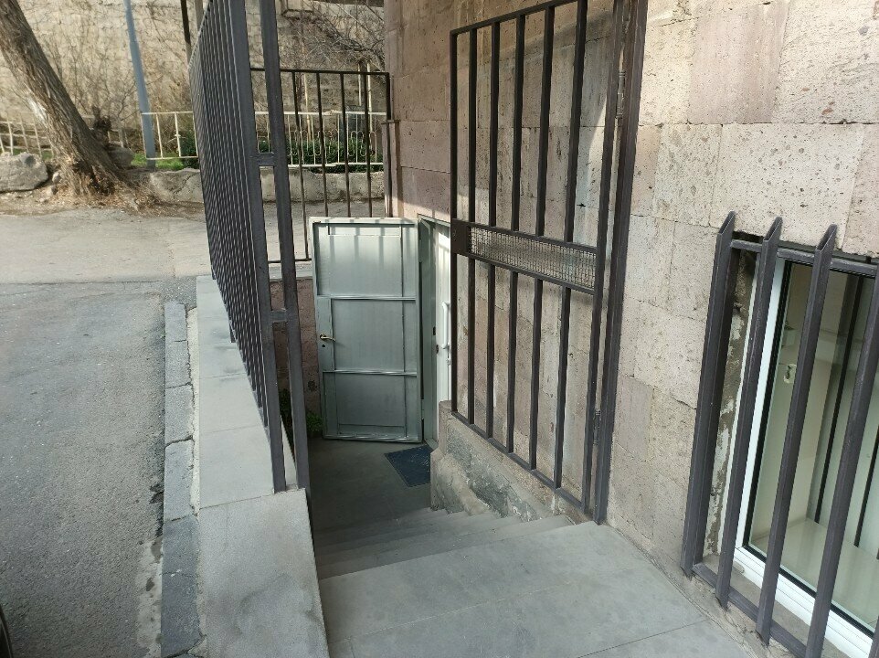 Özel ağız ve diş sağlığı klinikleri ve muayenehaneleri Drampyan, Erivan, foto