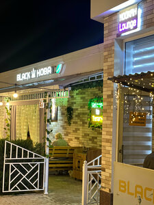 Black Nova Terrace (Tashkent Region, Chirchik, Birodarlik koʻchasi), kafe  Çırçık'tan