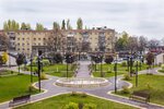 Романовский сквер (gorodskoy okrug Voronezh, Leninskiy District, Romanovskiy skver), meydan  Voronej'den