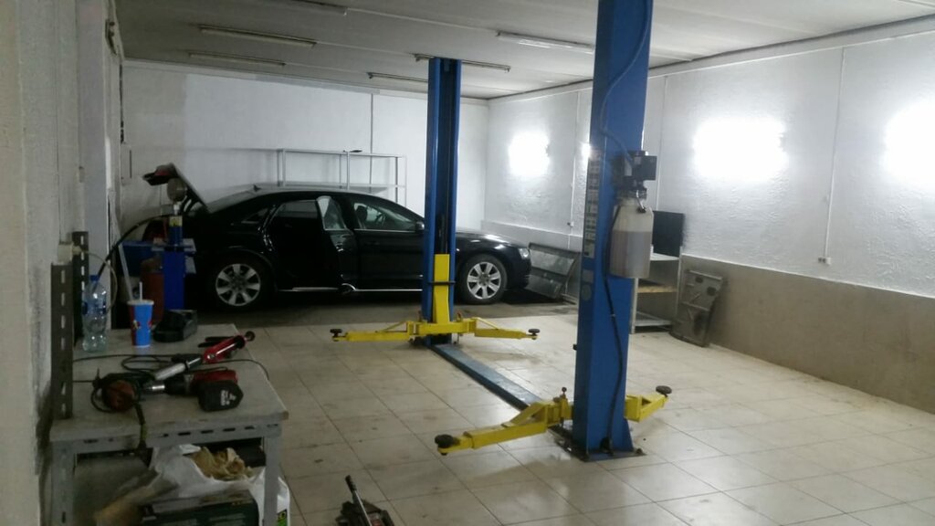 Otomobil servisi Пилот, Balaşiha, foto