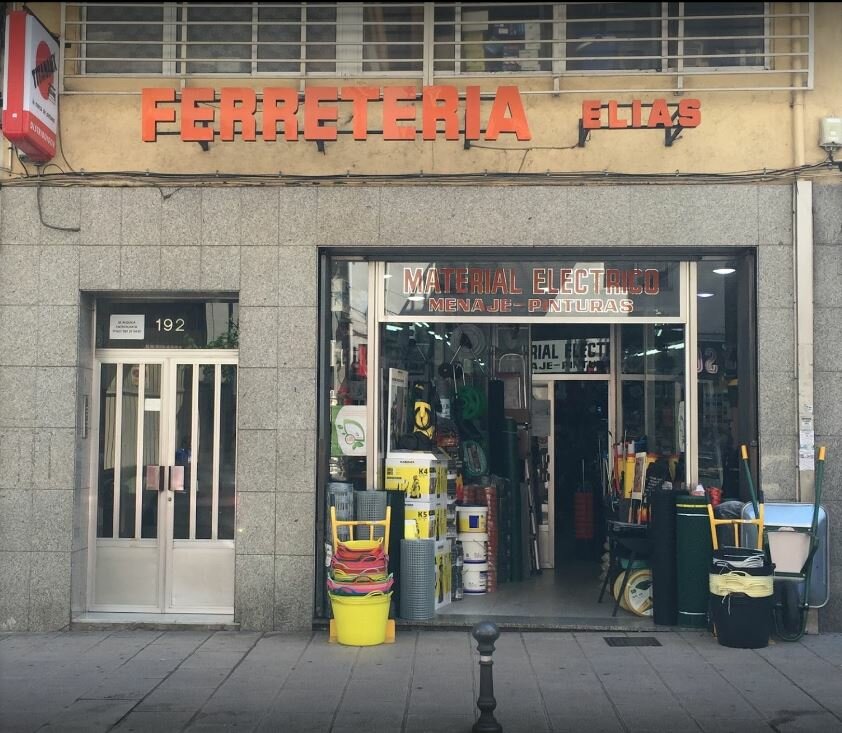 Banyo ve klozet mağazaları Ferretería Elías, Lugo, foto