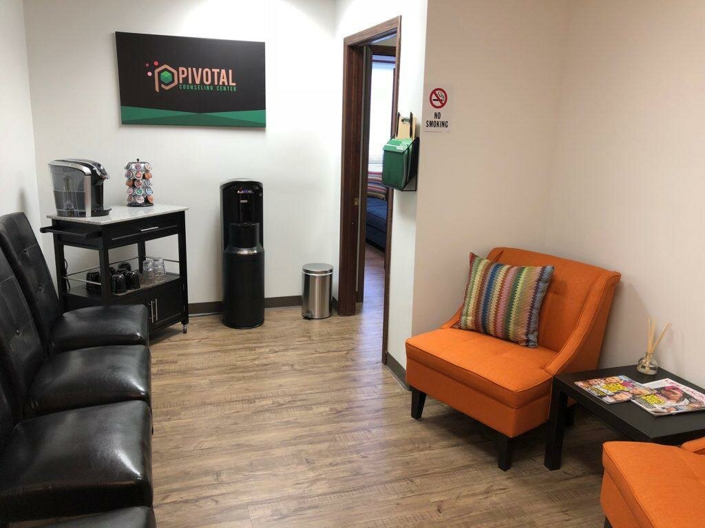 Aile danışmanlığı Pivotal Counseling Center, İllinois, foto