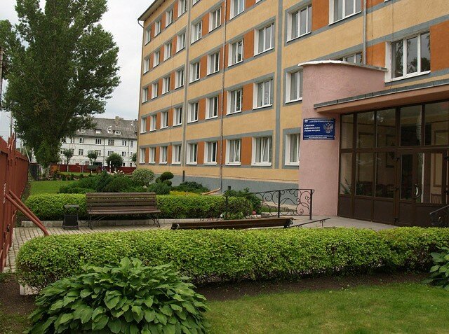 Diş sağlığı poliklinikleri Gusevskaya Stomatologicheskaya poliklinika Muz, Gusev, foto