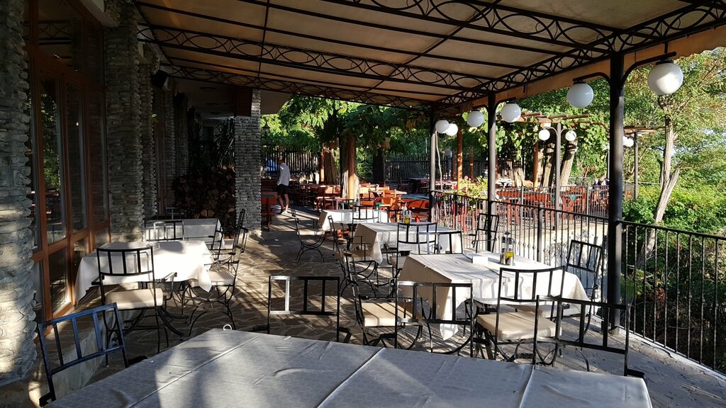 Restoran Рыбный ресторан Чайка, Byala, foto