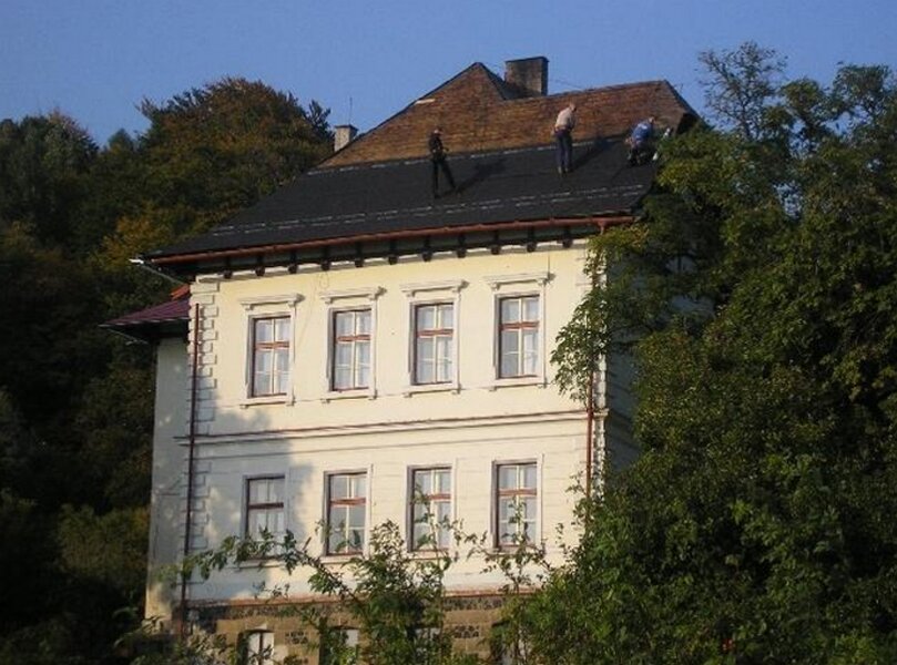 Devlet kurumları ve bakanlıklar Slunečná - obecní úřad, Liberec Bölgesi, foto