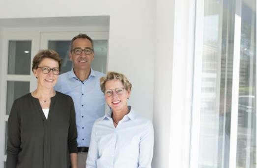 Finansal danışmanlık Axa Versicherungen Agentur Correnz in Mönchengladbach, Monchengladbach, foto