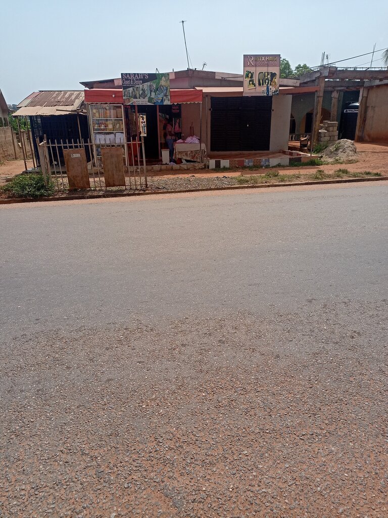 Giyim mağazası Sarah's Closet & Design, Dünya, foto