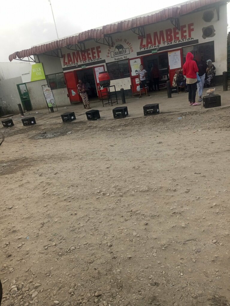 Alışveriş merkezleri Muchikaka Shopping Complex, Lusaka, foto