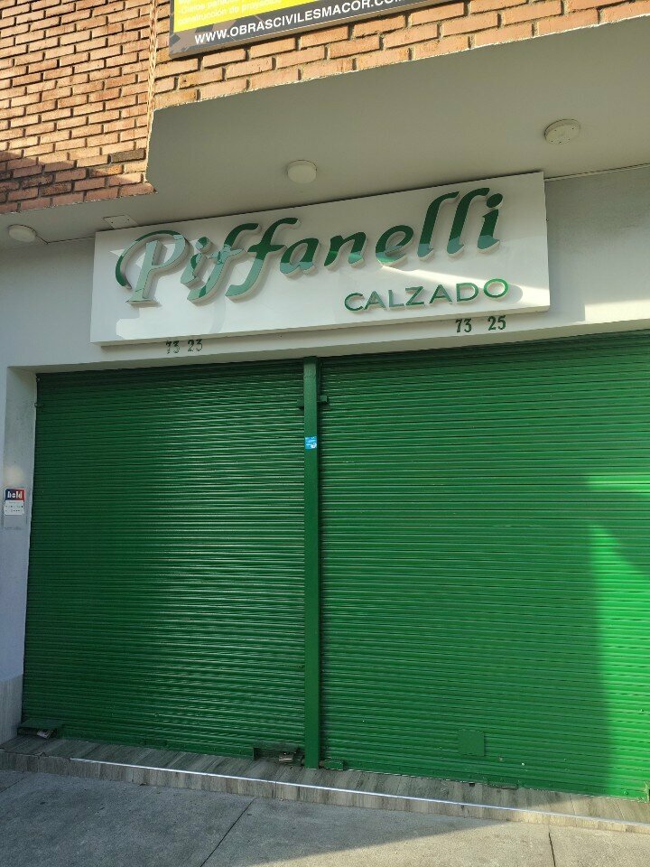 Ayakkabı mağazaları Piffanelli, Medellin, foto