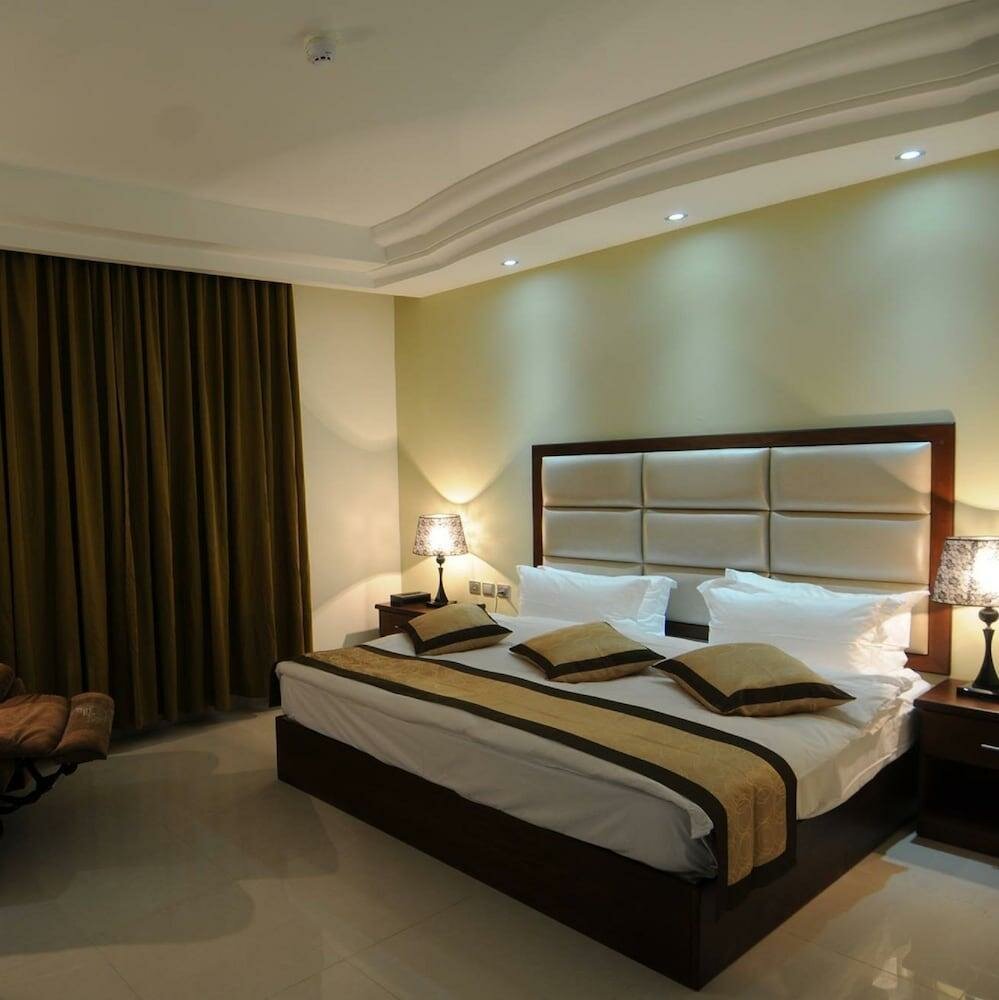 Otel Tetra Tree Hotel, Dünya, foto