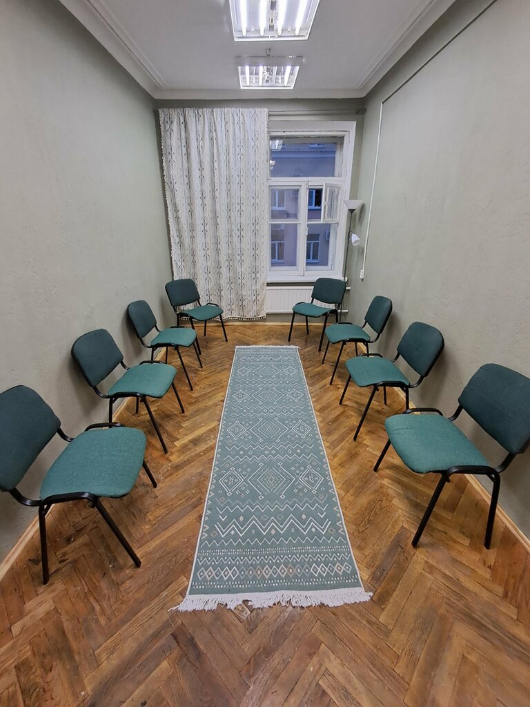 Psikoloji merkezi Gnezdo, Saint‑Petersburg, foto