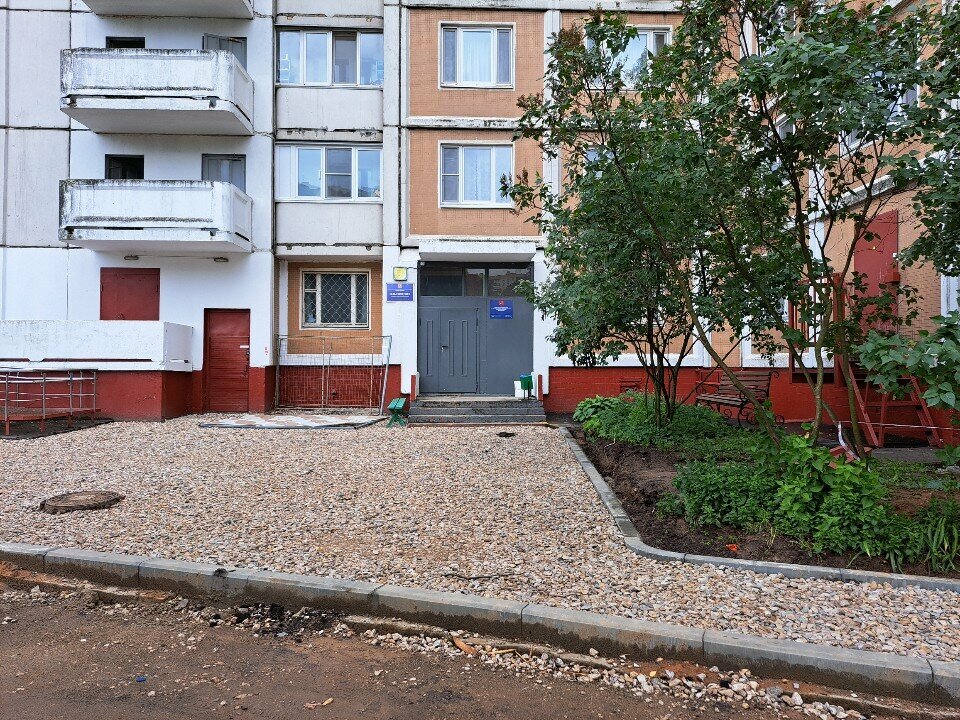 Konut servisleri kuruluşları Жилищник района Новопеределкино, Moskova, foto