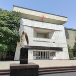 Kyrgyz National Museum of Fine Arts named after G. Aitiev (Jusup Abdrakhmanov Street No:196), müzeler ve sanat galerileri  Bişkek'ten