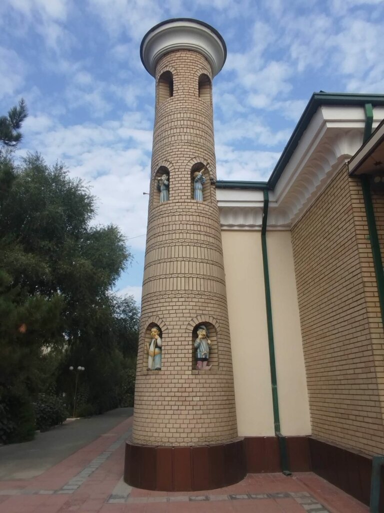 Tiyatrolar Fergana Regional Puppet Theater, Fergana, foto