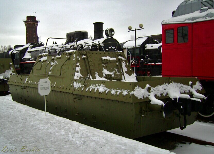 Teknoloji anıtı Зенитная бронеплощадка № 910-1045, Saint‑Petersburg, foto