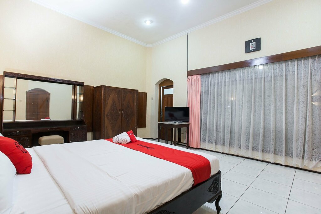 Otel RedDoorz near Brawijaya University, Malang, foto